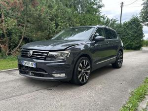 Grey Volkswagen Tiguan 2017 in Kaunas, with an engine capacity of 1.97 L and mileage of 241 thousand km for 12600 €, photo  on AUTOMOTO.COM.LV