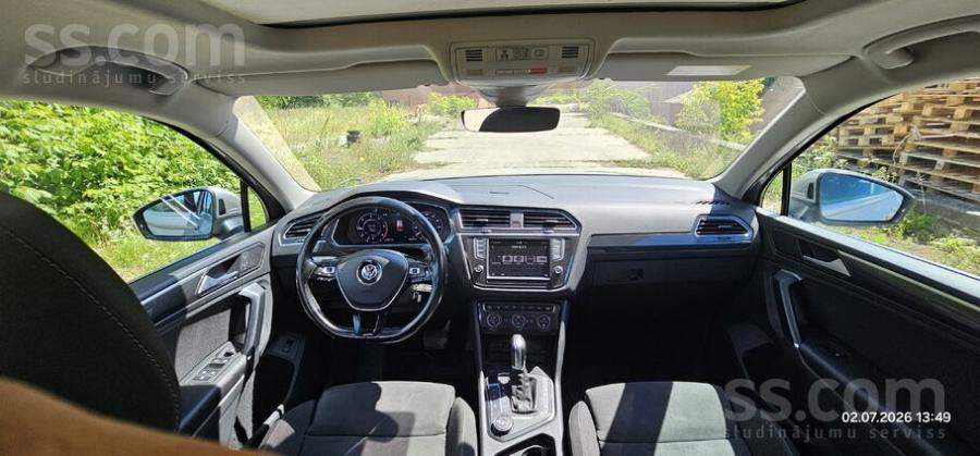 Pelēks Volkswagen Tiguan 2017 Rīga, ar dzinēja tilpumu 2.00 L un nobraukumu 305 tūkst. km par 13000 €, foto 8 vietnē AUTOMOTO.COM.LV