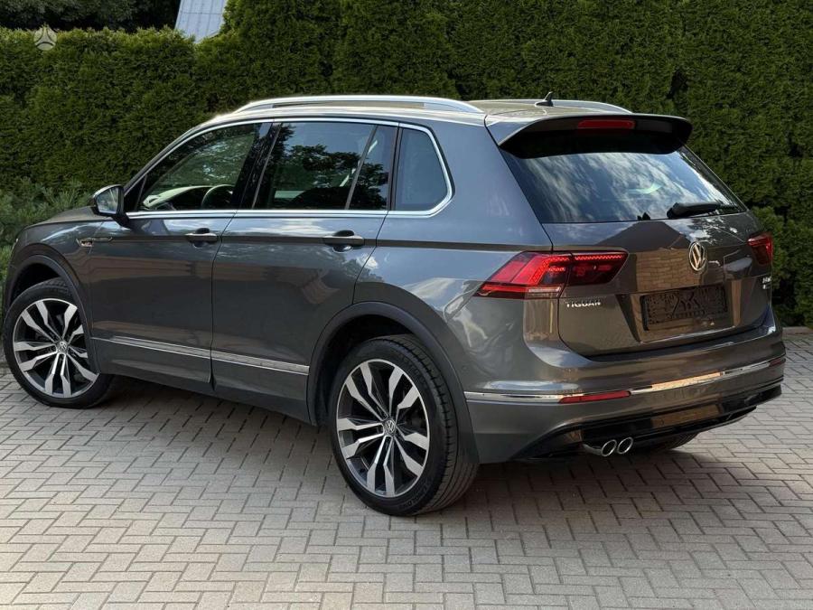 Grey Volkswagen Tiguan 2017 in Jonava, with an engine capacity of 1.97 L and mileage of 235 thousand km for 16450 €, photo 11 on AUTOMOTO.COM.LV
