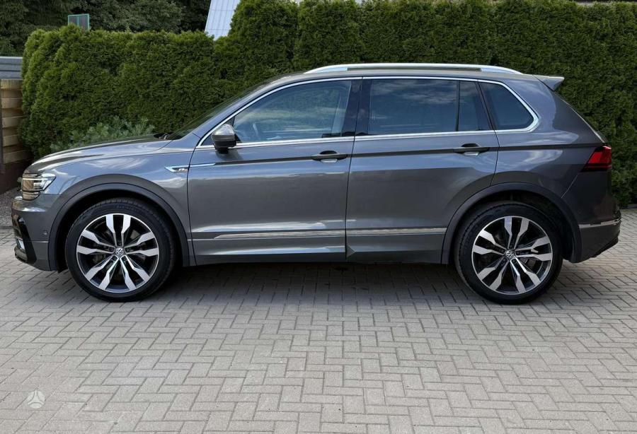 Grey Volkswagen Tiguan 2017 in Jonava, with an engine capacity of 1.97 L and mileage of 235 thousand km for 16450 €, photo 13 on AUTOMOTO.COM.LV
