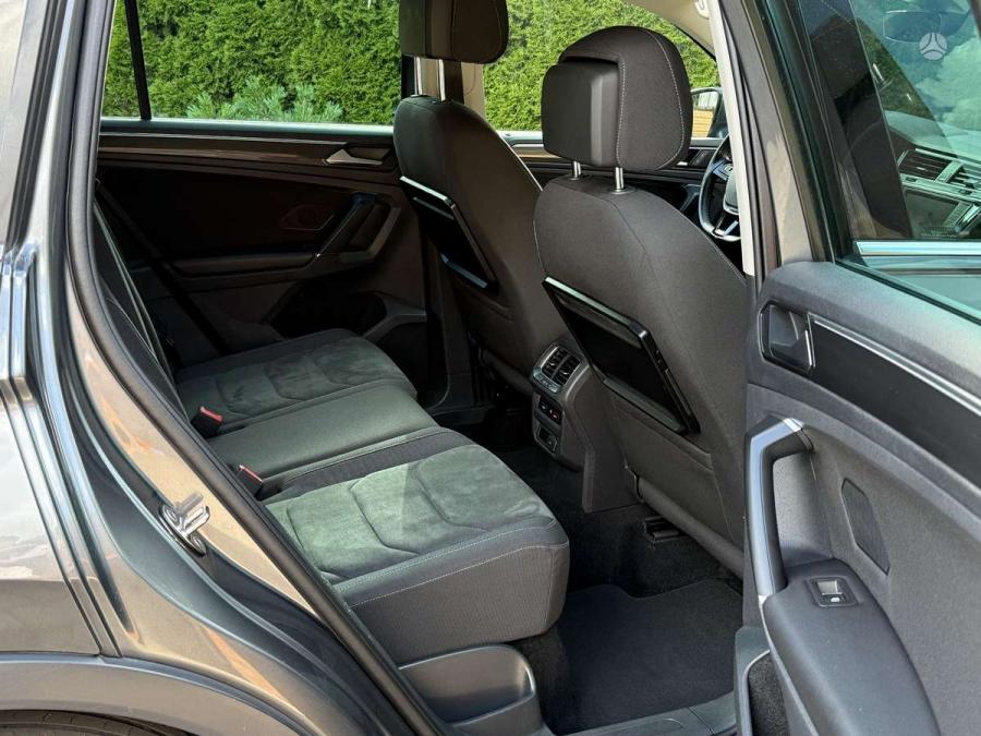 Grey Volkswagen Tiguan 2017 in Jonava, with an engine capacity of 1.97 L and mileage of 235 thousand km for 16450 €, photo 26 on AUTOMOTO.COM.LV