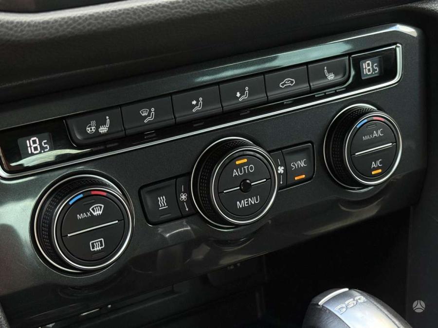 Grey Volkswagen Tiguan 2017 in Jonava, with an engine capacity of 1.97 L and mileage of 235 thousand km for 16450 €, photo 35 on AUTOMOTO.COM.LV