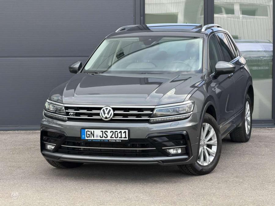 Grey Volkswagen Tiguan 2017 in Jonava, with an engine capacity of 1.97 L and mileage of 290 thousand km for 15990 €, photo 1 on AUTOMOTO.COM.LV
