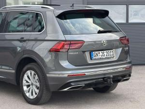 Grey Volkswagen Tiguan 2017 in Jonava, with an engine capacity of 1.97 L and mileage of 290 thousand km for 15990 €, photo 8 on AUTOMOTO.COM.LV
