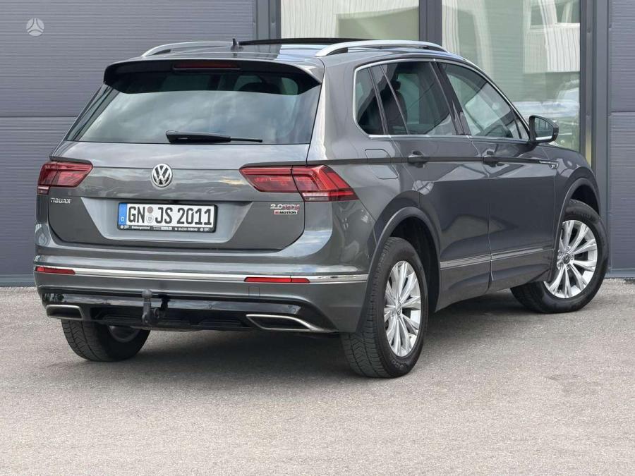 Grey Volkswagen Tiguan 2017 in Jonava, with an engine capacity of 1.97 L and mileage of 290 thousand km for 15990 €, photo 11 on AUTOMOTO.COM.LV