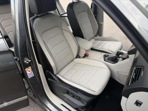 Grey Volkswagen Tiguan 2017 in Jonava, with an engine capacity of 1.97 L and mileage of 290 thousand km for 15990 €, photo 22 on AUTOMOTO.COM.LV