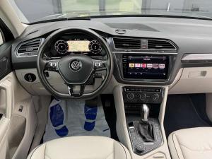 Grey Volkswagen Tiguan 2017 in Jonava, with an engine capacity of 1.97 L and mileage of 290 thousand km for 15990 €, photo 24 on AUTOMOTO.COM.LV