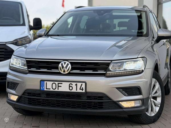 Grey Volkswagen Tiguan 2017 in Vilnius, with an engine capacity of 1.97 L and mileage of 253 thousand km for 13500 €, photo 8 on AUTOMOTO.COM.LV