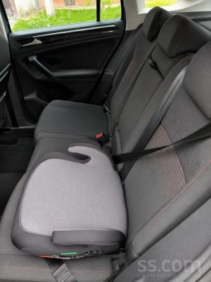 Pelēks Volkswagen Tiguan 2017 Rīga, ar dzinēja tilpumu 2.00 L un nobraukumu 131 tūkst. km par 17900 €, foto 9 vietnē AUTOMOTO.COM.LV
