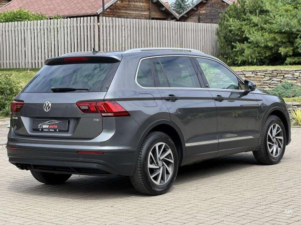 Pelēks Volkswagen Tiguan 2017 Kėdainiai, ar dzinēja tilpumu 1.40 L un nobraukumu 204 tūkst. km par 12850 €, foto 7 vietnē AUTOMOTO.COM.LV