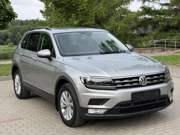 Grey Volkswagen Tiguan 2017 in Prienai, with an engine capacity of 1.97 L and mileage of 197 thousand km for 13950 €, photo 8 on AUTOMOTO.COM.LV
