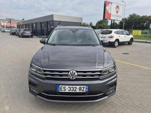 Grey Volkswagen Tiguan 2017 in Taurage, with an engine capacity of 1.97 L and mileage of 242 thousand km for 13200 €, photo  on AUTOMOTO.COM.LV