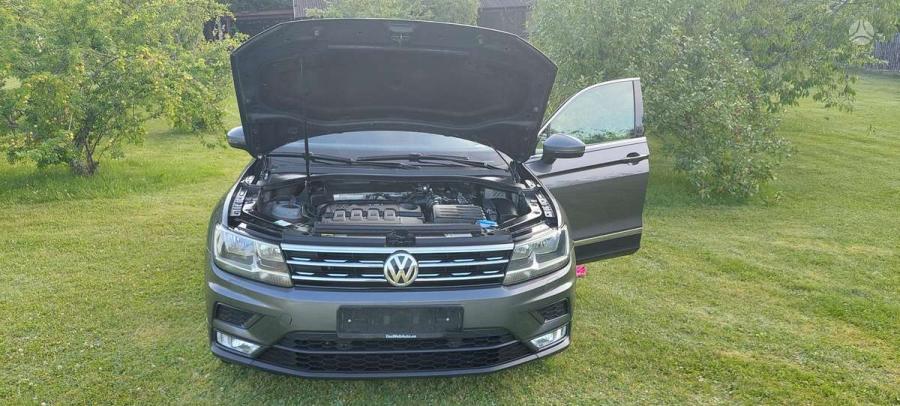 Pelēks Volkswagen Tiguan 2017 Trakai, ar dzinēja tilpumu 1.97 L un nobraukumu 218 tūkst. km par 14000 €, foto 15 vietnē AUTOMOTO.COM.LV