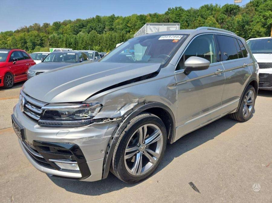 Pelēks Volkswagen Tiguan 2017 Viļņa, ar dzinēja tilpumu 1.97 L un nobraukumu 238 tūkst. km par 15500 €, foto 3 vietnē AUTOMOTO.COM.LV