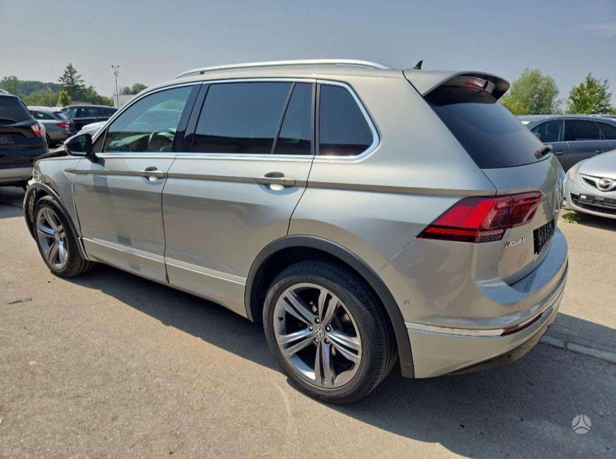 Pelēks Volkswagen Tiguan 2017 Viļņa, ar dzinēja tilpumu 1.97 L un nobraukumu 238 tūkst. km par 15500 €, foto 4 vietnē AUTOMOTO.COM.LV