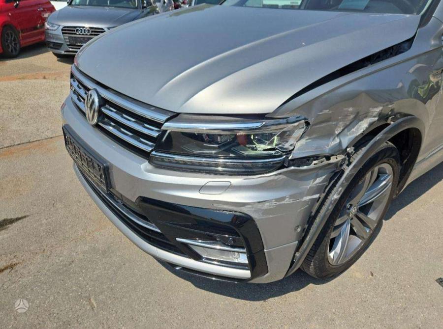 Pelēks Volkswagen Tiguan 2017 Viļņa, ar dzinēja tilpumu 1.97 L un nobraukumu 238 tūkst. km par 15500 €, foto 14 vietnē AUTOMOTO.COM.LV