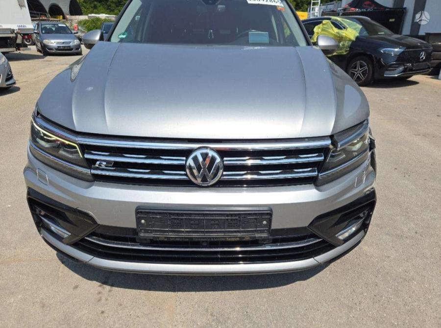 Pelēks Volkswagen Tiguan 2017 Viļņa, ar dzinēja tilpumu 1.97 L un nobraukumu 238 tūkst. km par 15500 €, foto 15 vietnē AUTOMOTO.COM.LV