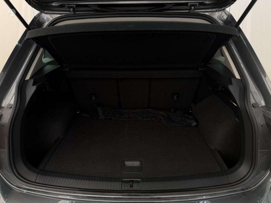Grey Volkswagen Tiguan 2017 in Vilnius, with an engine capacity of 1.98 L and mileage of 161 thousand km for 17990 €, photo 13 on AUTOMOTO.COM.LV