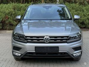 Grey Volkswagen Tiguan 2017 in Prienai, with an engine capacity of 1.97 L and mileage of 258 thousand km for 13350 €, photo 10 on AUTOMOTO.COM.LV