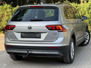 Grey Volkswagen Tiguan 2017 in Prienai, with an engine capacity of 1.97 L and mileage of 258 thousand km for 13350 €, photo 15 on AUTOMOTO.COM.LV
