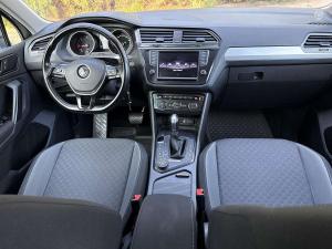 Grey Volkswagen Tiguan 2017 in Prienai, with an engine capacity of 1.97 L and mileage of 258 thousand km for 13350 €, photo 27 on AUTOMOTO.COM.LV