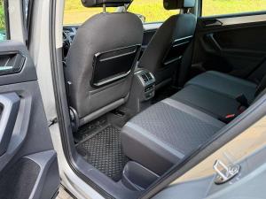 Grey Volkswagen Tiguan 2017 in Prienai, with an engine capacity of 1.97 L and mileage of 258 thousand km for 13350 €, photo 31 on AUTOMOTO.COM.LV