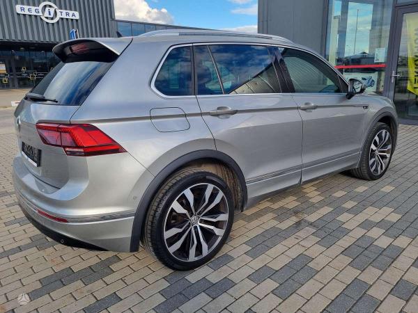 Grey Volkswagen Tiguan 2017 in Siauliai, with an engine capacity of 1.97 L and mileage of 187 thousand km for 16900 €, photo 9 on AUTOMOTO.COM.LV