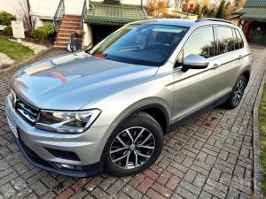 Grey Volkswagen Tiguan 2017 in Liepaja, with an engine capacity of 2.00 L and mileage of 217 thousand km for 15555 €, photo 5 on AUTOMOTO.COM.LV