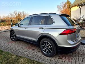 Grey Volkswagen Tiguan 2017 in Liepaja, with an engine capacity of 2.00 L and mileage of 217 thousand km for 15555 €, photo 7 on AUTOMOTO.COM.LV