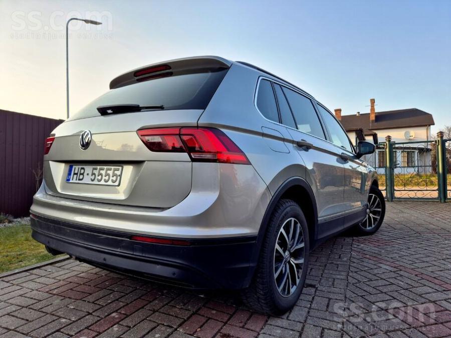 Grey Volkswagen Tiguan 2017 in Liepaja, with an engine capacity of 2.00 L and mileage of 217 thousand km for 15555 €, photo 10 on AUTOMOTO.COM.LV