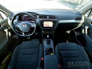 Grey Volkswagen Tiguan 2017 in Liepaja, with an engine capacity of 2.00 L and mileage of 217 thousand km for 15555 €, photo 15 on AUTOMOTO.COM.LV