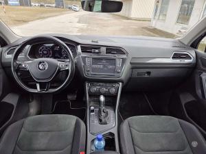 Grey Volkswagen Tiguan 2017 in Vilnius, with an engine capacity of 1.97 L and mileage of 197 thousand km for 15700 €, photo 17 on AUTOMOTO.COM.LV