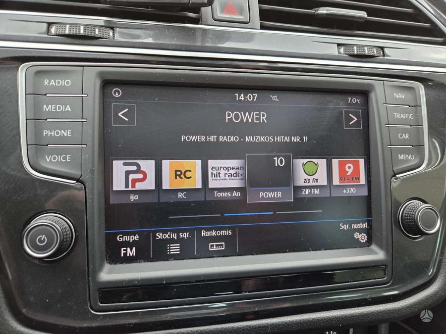 Grey Volkswagen Tiguan 2017 in Vilnius, with an engine capacity of 1.97 L and mileage of 197 thousand km for 15700 €, photo 24 on AUTOMOTO.COM.LV