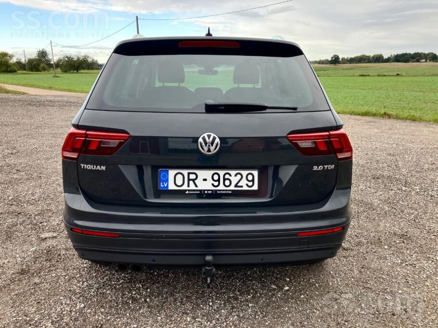 Grey Volkswagen Tiguan 2017 in Talsi, with an engine capacity of 2.00 L and mileage of 240 thousand km for 14500 €, photo 5 on AUTOMOTO.COM.LV