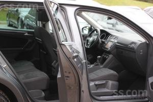 Grey Volkswagen Tiguan 2017 in Tukums, with an engine capacity of 2.00 L and mileage of 219 thousand km for 16500 €, photo 7 on AUTOMOTO.COM.LV