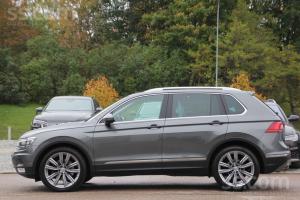 Grey Volkswagen Tiguan 2017 in Tukums, with an engine capacity of 2.00 L and mileage of 219 thousand km for 16500 €, photo 11 on AUTOMOTO.COM.LV