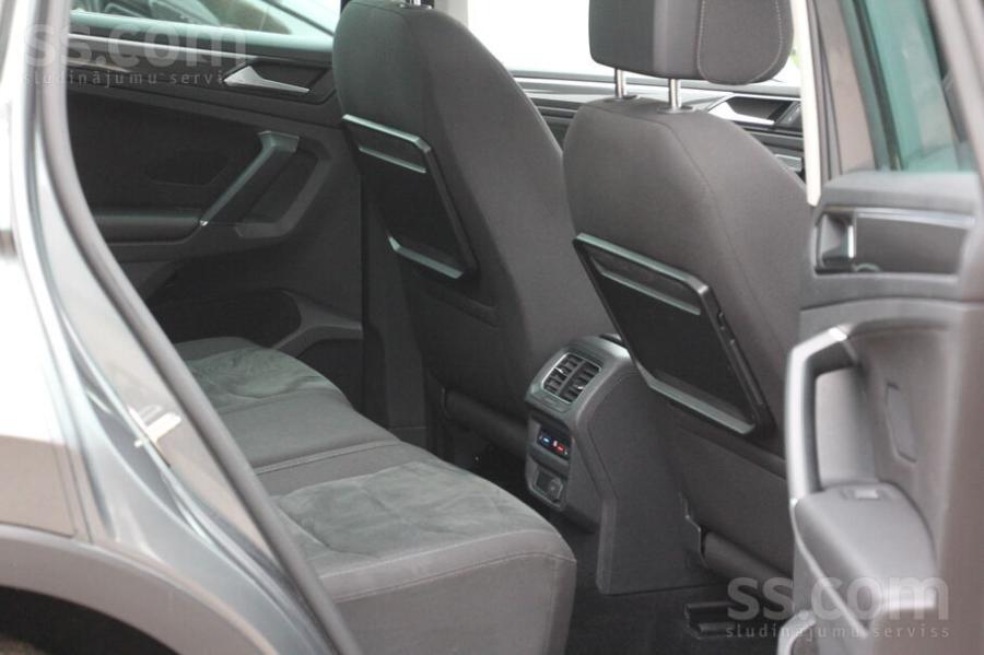 Grey Volkswagen Tiguan 2017 in Tukums, with an engine capacity of 2.00 L and mileage of 219 thousand km for 16500 €, photo 16 on AUTOMOTO.COM.LV