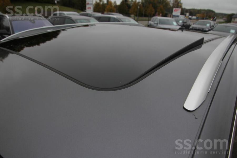 Grey Volkswagen Tiguan 2017 in Tukums, with an engine capacity of 2.00 L and mileage of 219 thousand km for 16500 €, photo 22 on AUTOMOTO.COM.LV