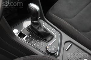Grey Volkswagen Tiguan 2017 in Tukums, with an engine capacity of 2.00 L and mileage of 219 thousand km for 16500 €, photo 23 on AUTOMOTO.COM.LV