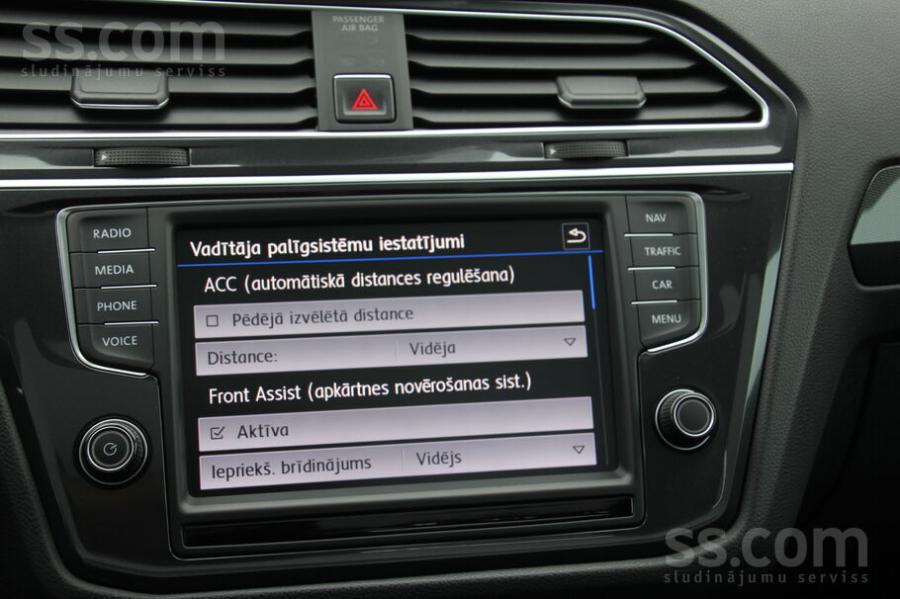 Grey Volkswagen Tiguan 2017 in Tukums, with an engine capacity of 2.00 L and mileage of 219 thousand km for 16500 €, photo 24 on AUTOMOTO.COM.LV