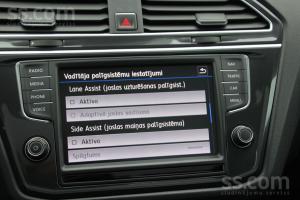Grey Volkswagen Tiguan 2017 in Tukums, with an engine capacity of 2.00 L and mileage of 219 thousand km for 16500 €, photo 25 on AUTOMOTO.COM.LV