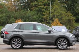 Grey Volkswagen Tiguan 2017 in Tukums, with an engine capacity of 2.00 L and mileage of 219 thousand km for 16500 €, photo 31 on AUTOMOTO.COM.LV