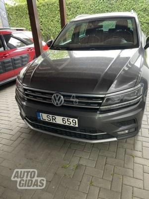 Pelēks Volkswagen Tiguan 2017 Kauņa, ar dzinēja tilpumu 2.00 L un nobraukumu 94 tūkst. km par 17800 €, foto 5 vietnē AUTOMOTO.COM.LV