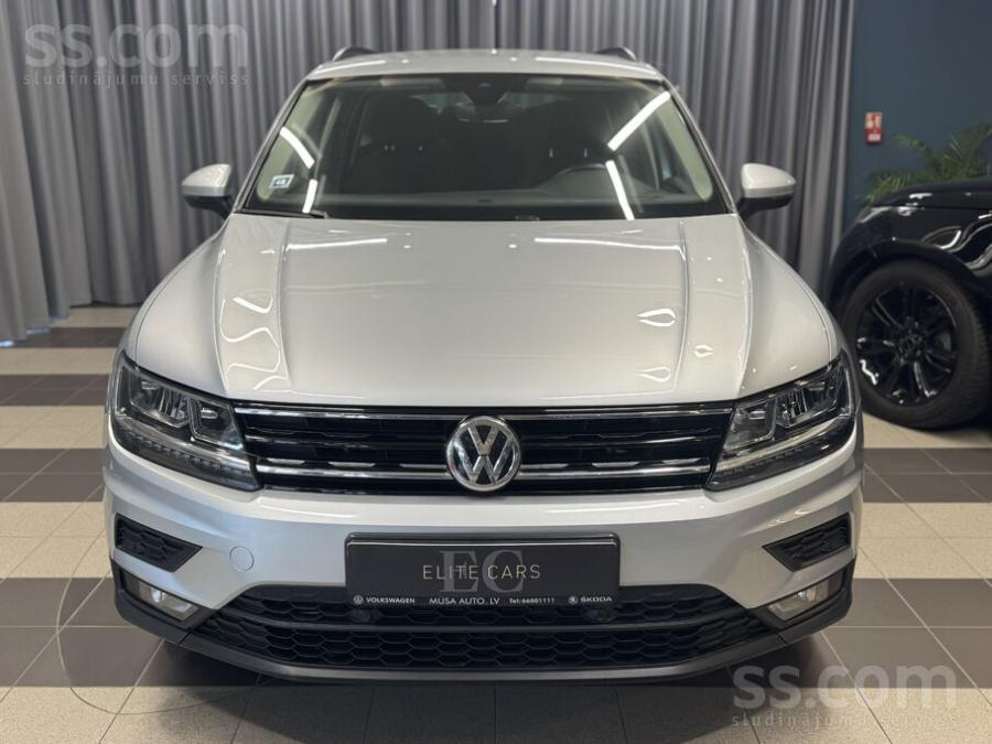 Pelēks Volkswagen Tiguan 2018 Rīga, ar dzinēja tilpumu 2.00 L un nobraukumu 129 tūkst. km par 25000 €, foto 2 vietnē AUTOMOTO.COM.LV