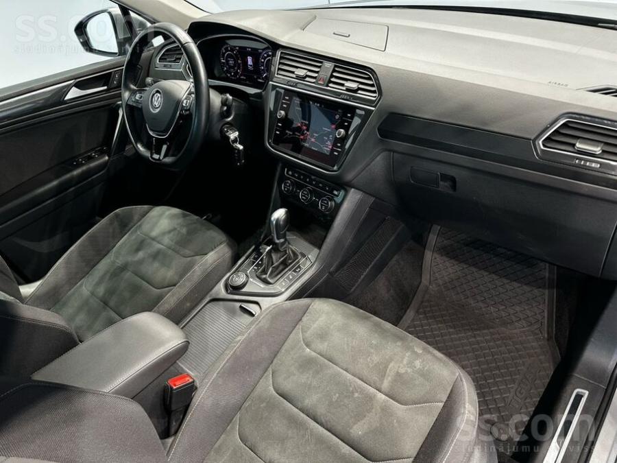 Pelēks Volkswagen Tiguan 2018 Rīga, ar dzinēja tilpumu 2.00 L un nobraukumu 144 tūkst. km par 19990 €, foto 18 vietnē AUTOMOTO.COM.LV