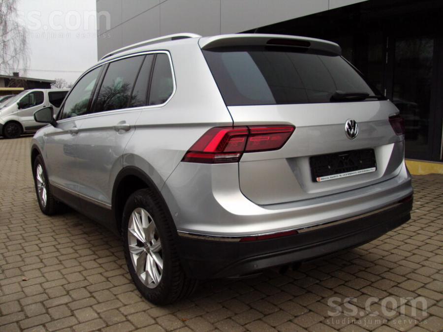 Pelēks Volkswagen Tiguan 2018 Rīga, ar dzinēja tilpumu 2.00 L un nobraukumu 96 tūkst. km par 6295 €, foto 2 vietnē AUTOMOTO.COM.LV
