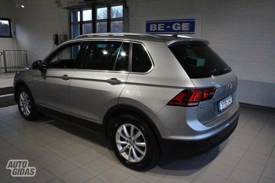Grey Volkswagen Tiguan 2018 in Kaunas, with an engine capacity of 0.00 L and mileage of 80 thousand km for 23269 €, photo 7 on AUTOMOTO.COM.LV