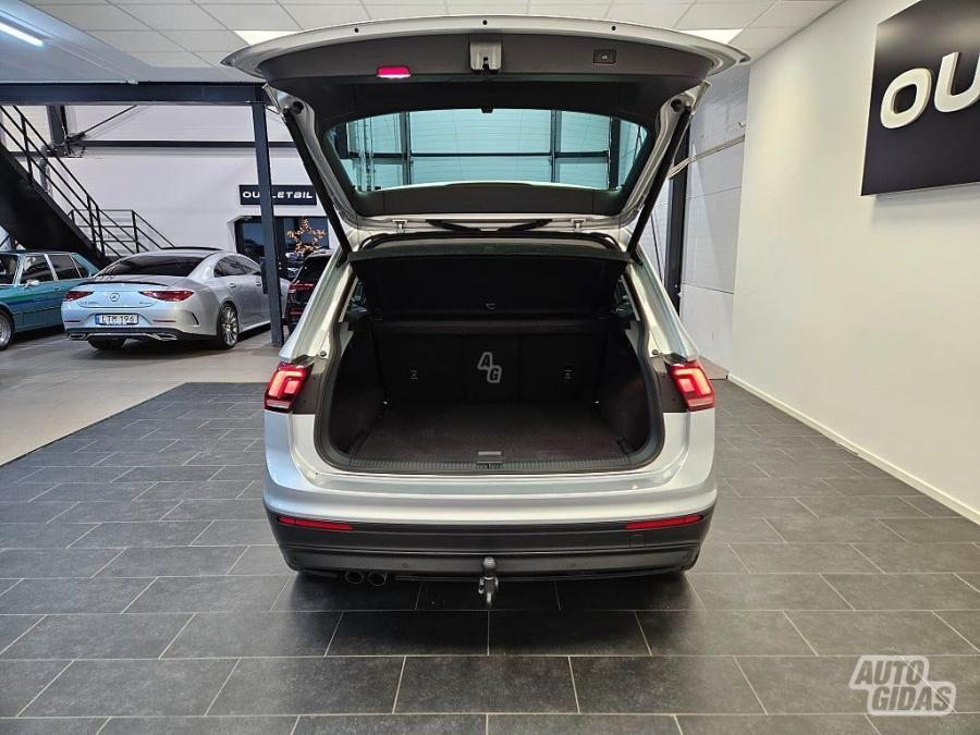 Pelēks Volkswagen Tiguan 2018 Kauņa, ar dzinēja tilpumu 0.00 L un nobraukumu 36 tūkst. km par 26272 €, foto 6 vietnē AUTOMOTO.COM.LV