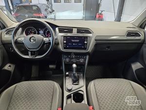 Pelēks Volkswagen Tiguan 2018 Kauņa, ar dzinēja tilpumu 0.00 L un nobraukumu 36 tūkst. km par 26272 €, foto 11 vietnē AUTOMOTO.COM.LV