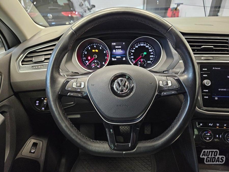 Pelēks Volkswagen Tiguan 2018 Kauņa, ar dzinēja tilpumu 0.00 L un nobraukumu 36 tūkst. km par 26272 €, foto 20 vietnē AUTOMOTO.COM.LV